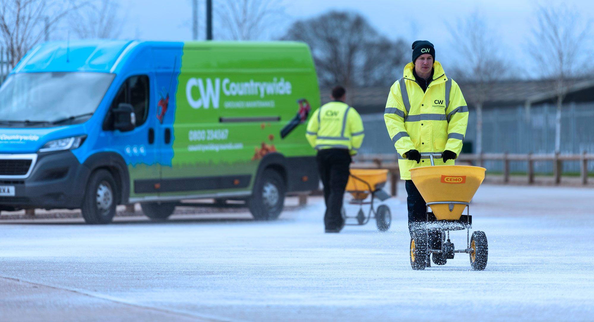 Professional Gritting | Coutrywide Grounds Maintenance